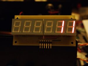 Frequency counter with PIC16F628A - Electronics-Lab.com