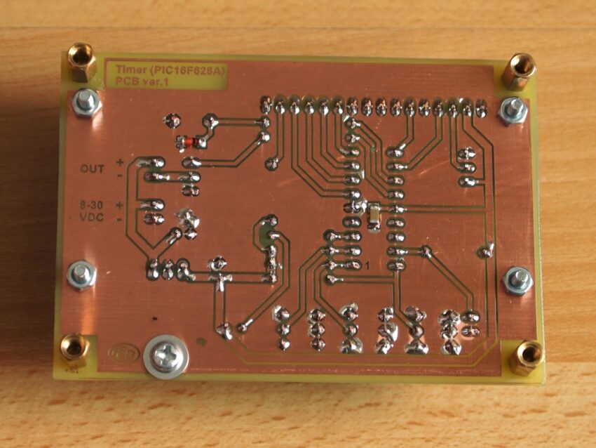 Simple timer with PIC16F628A - Electronics-Lab