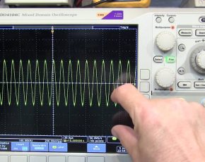 Oscilloscope Vertical Position and Offset explained - Electronics-Lab.com