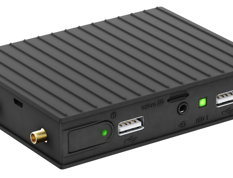 IOT-GATE-RPI_front_isometry - Electronics-Lab.com