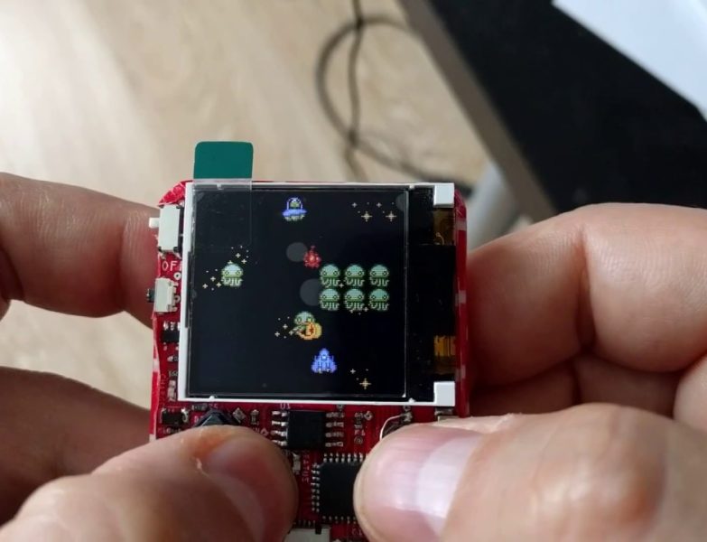 µGame 10 – A Tiny Game Console Unit to Learn Python Programming - Electronics-Lab.com