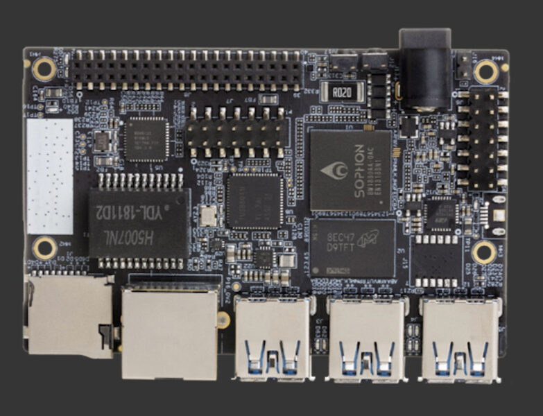 96boards-Sophon-Edge-large - Electronics-Lab.com