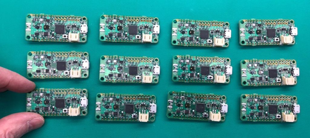 Tiny-FPGA-1 (3) - Electronics-Lab.com