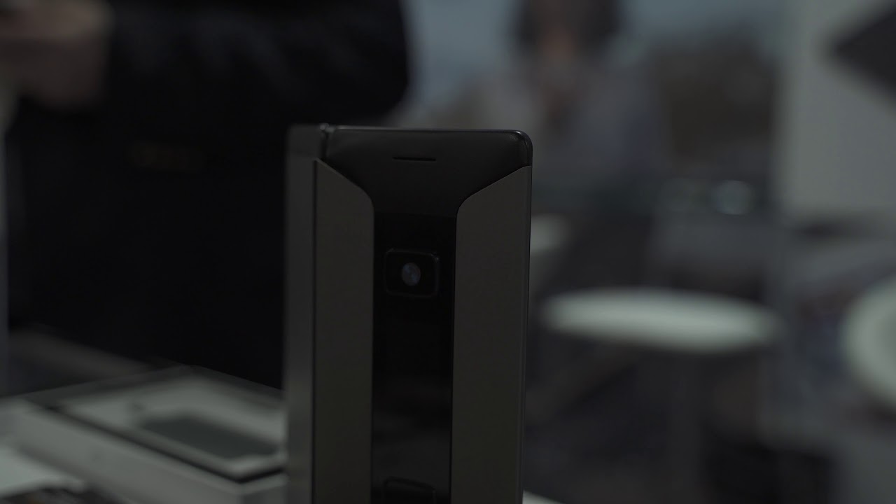 Cosmo Communicator Smartphone Runs Android 9 or Linux - Electronics-Lab.com