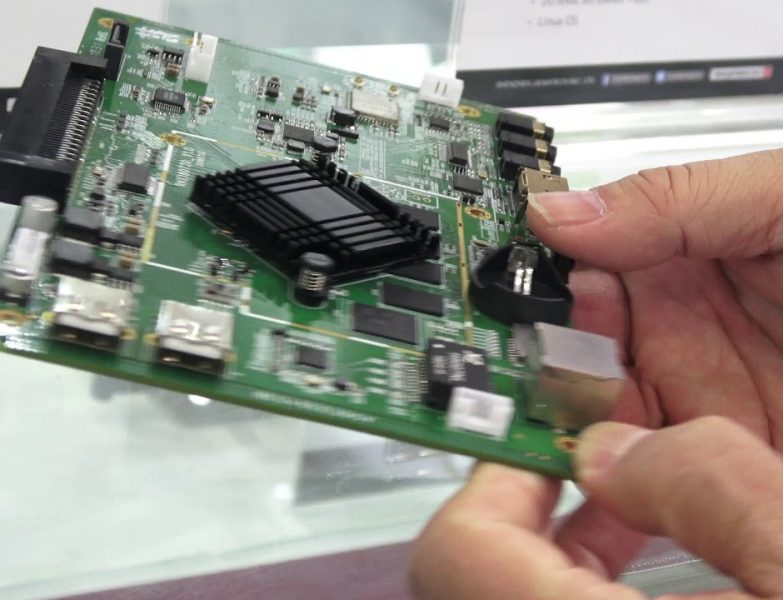 APC810 is a new NXP i.MX 8M development board from Geniatech ...