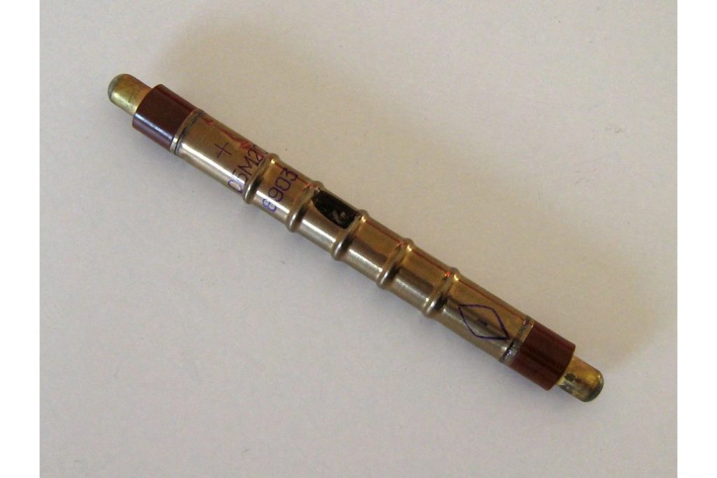 DIY Geiger Counter With an ESP8266 and a Touchscreen - Electronics-Lab