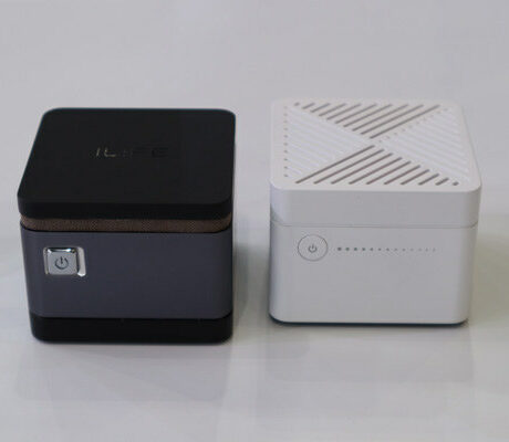 World-Smallest-Windows-10-mini-PC - Electronics-Lab.com