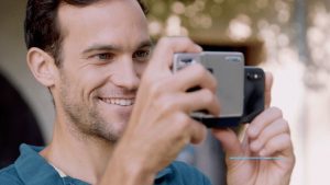 Turn Your Smartphone to a DSLR with the Pictar Pro - Electronics-Lab