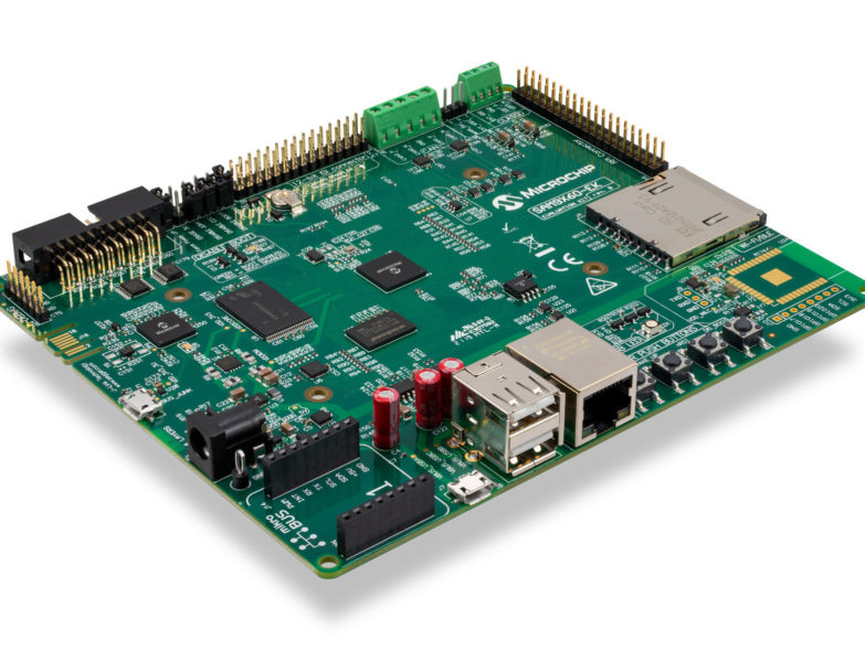 190926-MPU32-PHOTO-SAM9X60-EK-DT100126-Angle-7x5 - Electronics-Lab.com