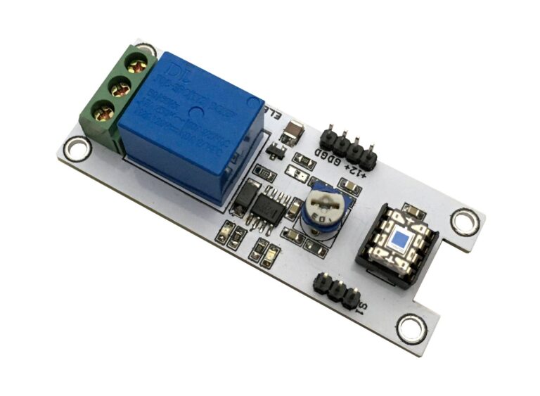 Analog Light Sensor + Light Sensitive Switch using OPT101 - Electronics-Lab