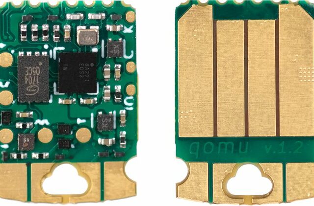 qomu-front-back_png_project-main - Electronics-Lab.com