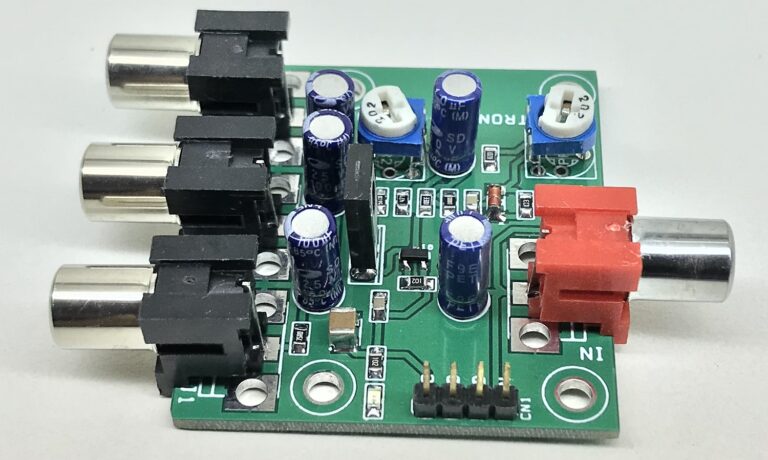 3 Channel Analog Video Splitter with Video Amplifier - Electronics-Lab