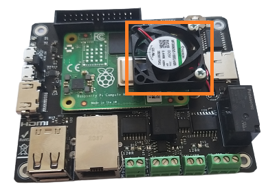 This Compute Module 4 Hunter is set to challenge Official CM4 Carrier ...