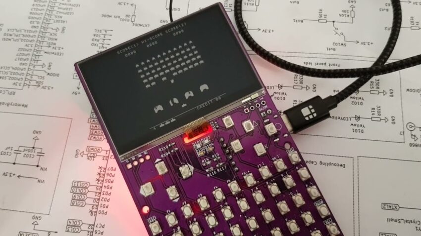 Crowdfunding ShaRPiKeebo handheld Linux computer comes with a Raspberry ...