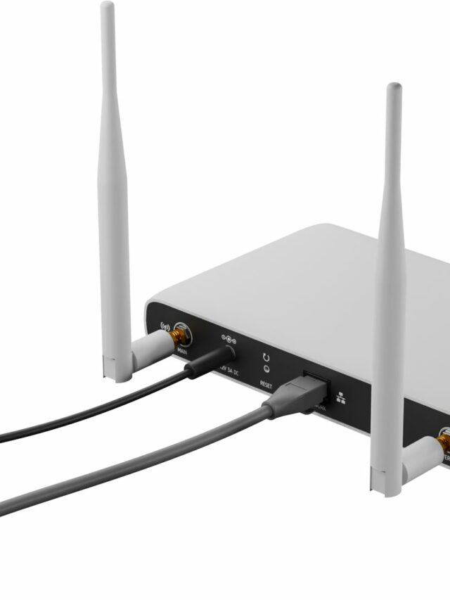 ukama-home-node-with-antennas_png_md-xl - Electronics-Lab.com