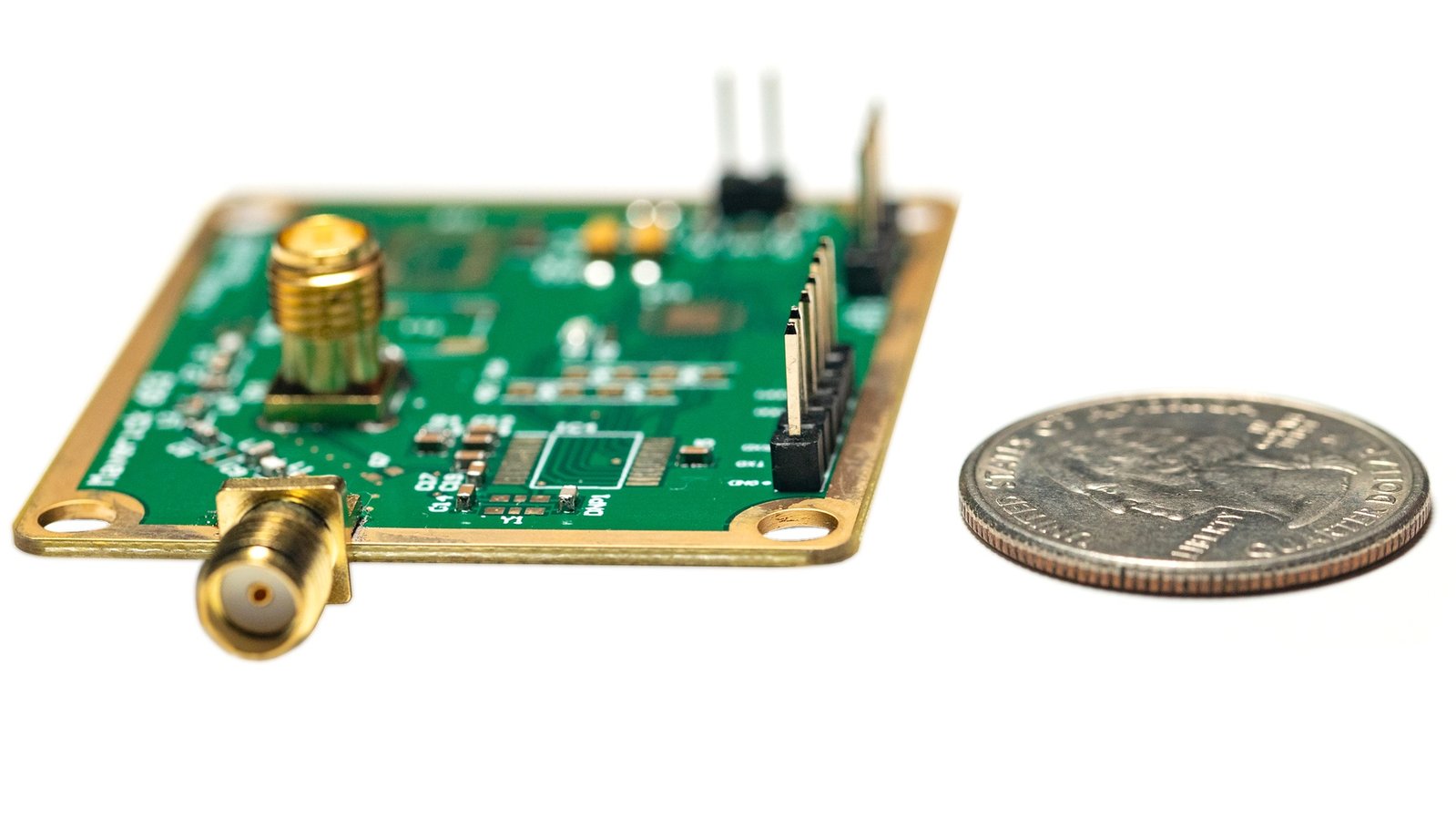 Maverick-603 RF device vs Coin - Electronics-Lab.com