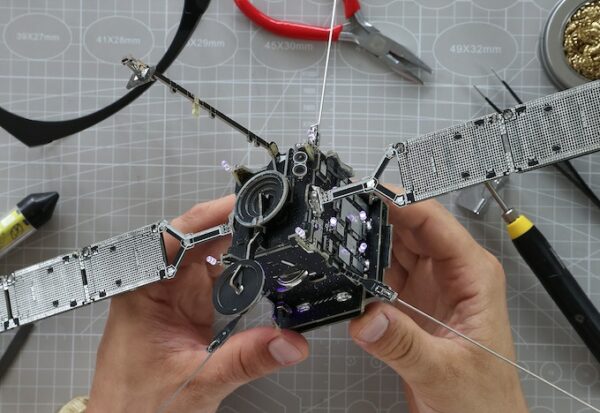 Space O: Do-it-yourself electronic kits that are inspired from NASA ...
