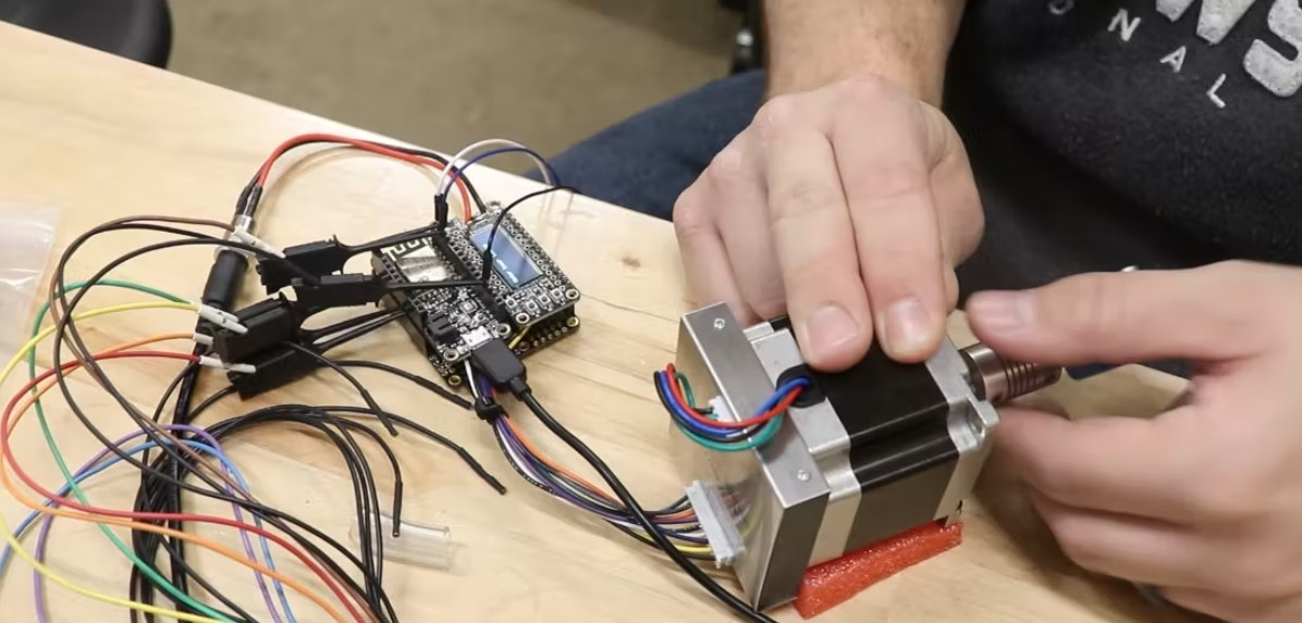 Demonstrating Automate Safe Cracking with an ESP8266 and a Stepper ...