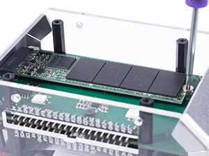 Pironman Raspberry Pi 4 mini case 2 - Electronics-Lab.com