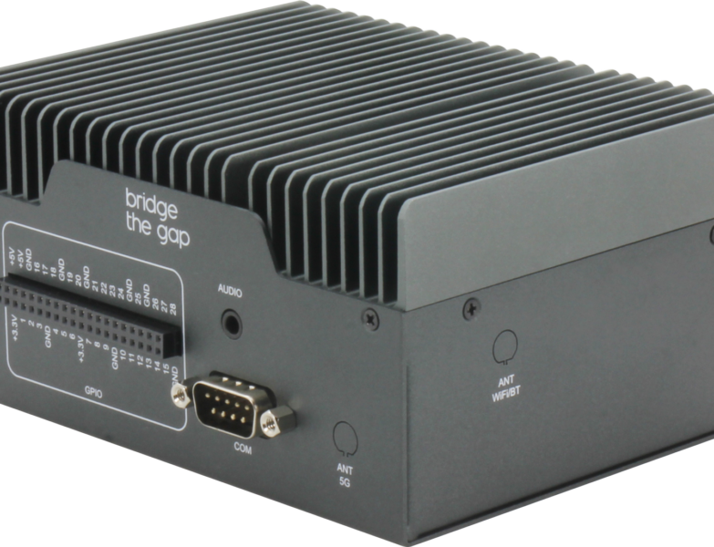 UP-Squared-Pro-7000-Edge_3DBack_01 - Electronics-Lab.com