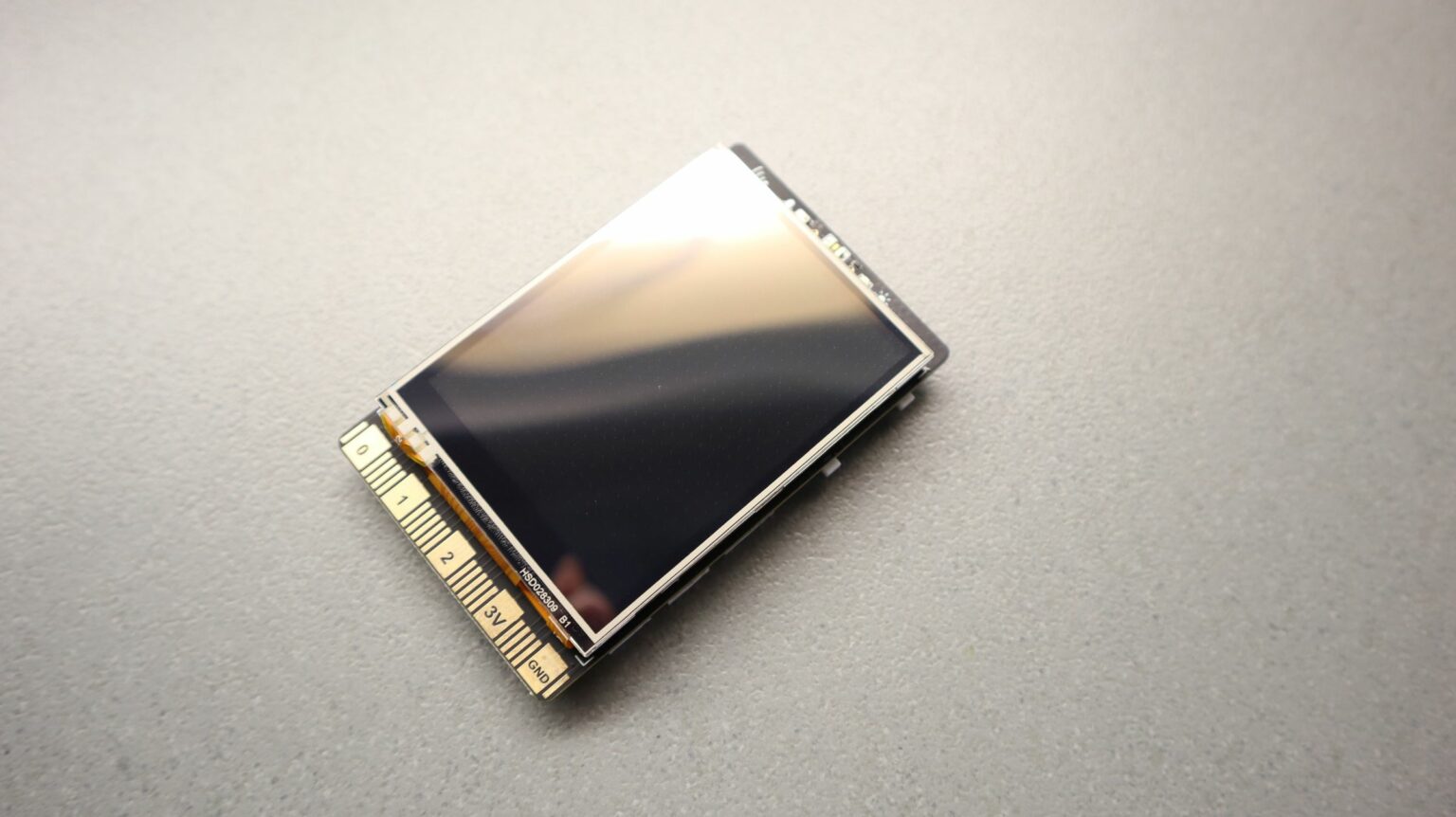 DFRobot introduces Unihiker, an all-in-one single-board computer running Debian OS - Electronics-Lab