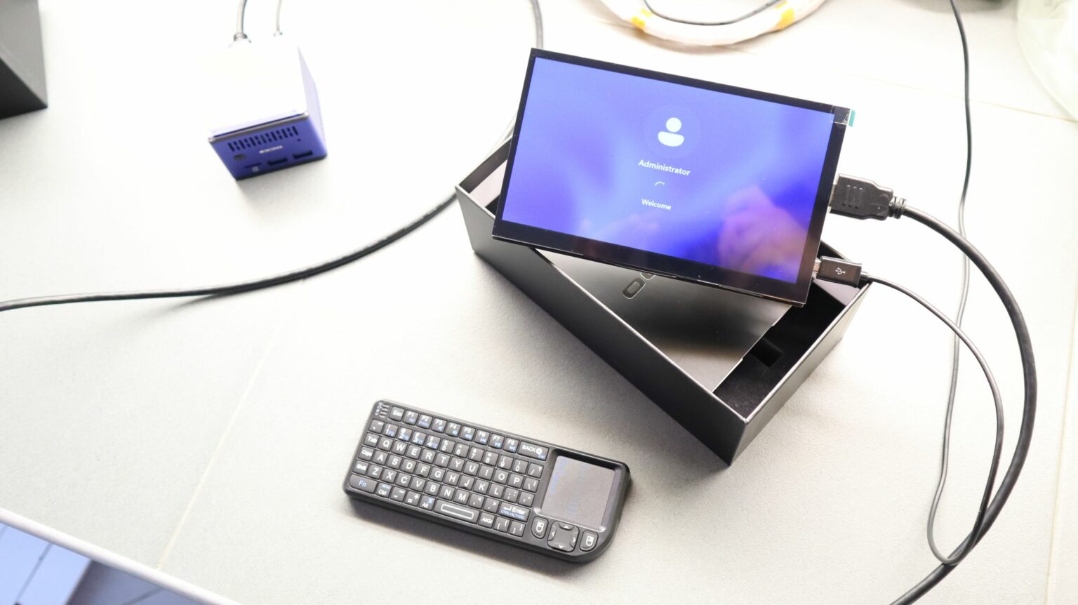 Pantera Pico PC Review : A Pocket Sized Mini PC with Full Desktop ...