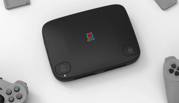 SuperStation ONE: Cyclone V FPGA Console with MiSTer Support